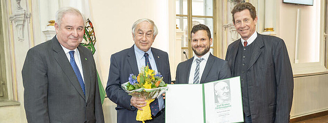 IIM - Research awards for Dr. Matthias Wolf