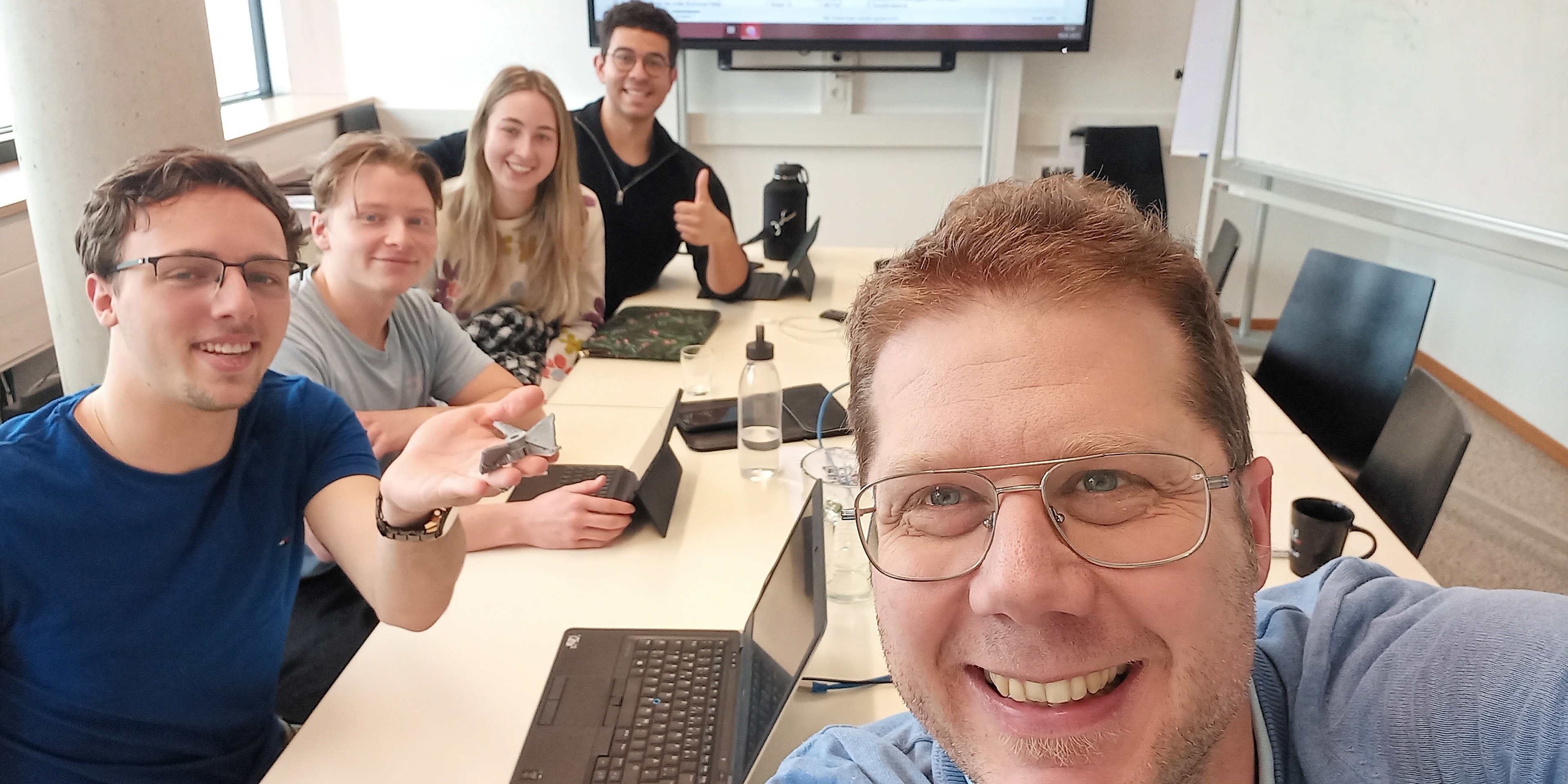 Projektfonds 2024: Vom portablen Hörsaal-Labor bis zum automatisierten Übungsbeispiel-Generator