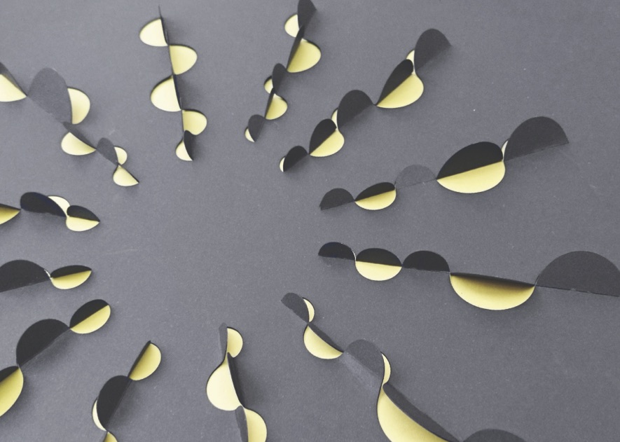 "KIRIGAMI" Experimentieren-Variieren-Selektieren-Realisieren